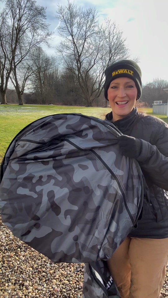 See how fast this Rhino USA privacy tent pops up and packs away