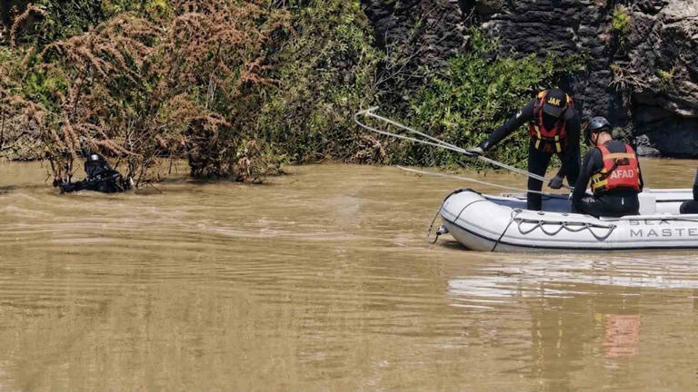Aras Nehri’nde kaybolan çoban 101 personel tarafından aranıyor