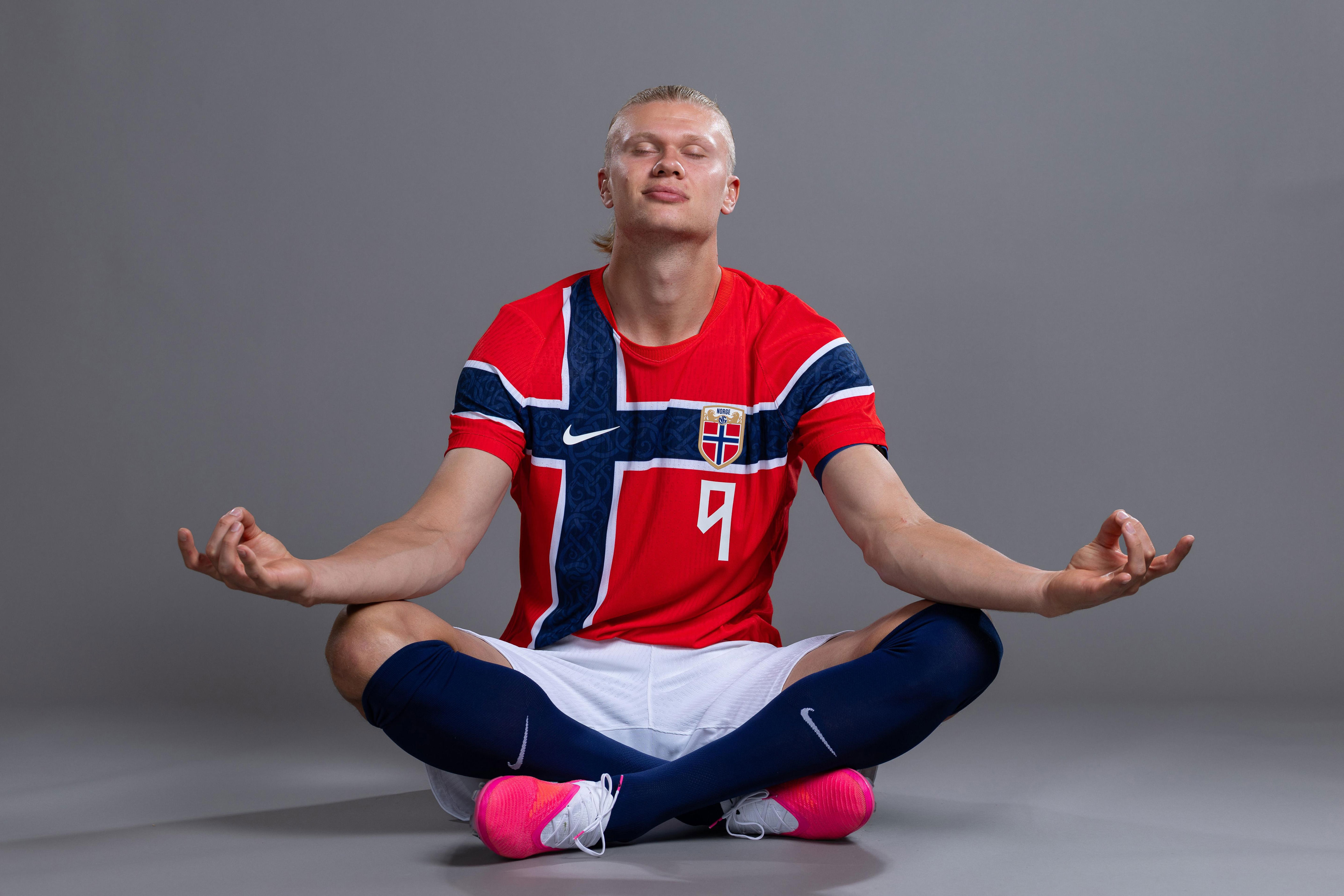 Erling Haaland, Norway get caught up in Stanley Cup final