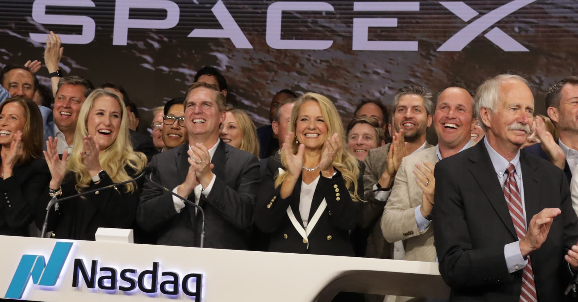 SpaceX shares gain 17% as trading begins, valuing Elon Musk's rocket ...