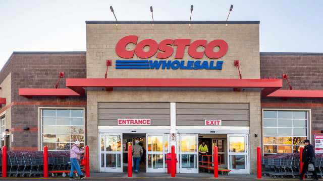 Costco's unlabeled water bottles spark debate over plastic cuts ...