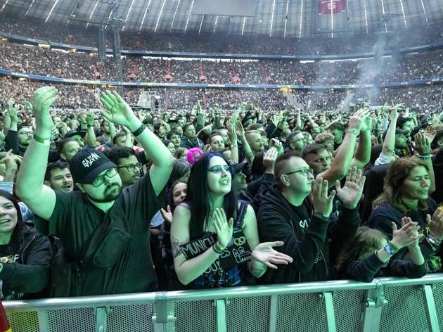56.000 Fans feiern das erste von zwei Linkin-Park-Konzerten – der Start ...