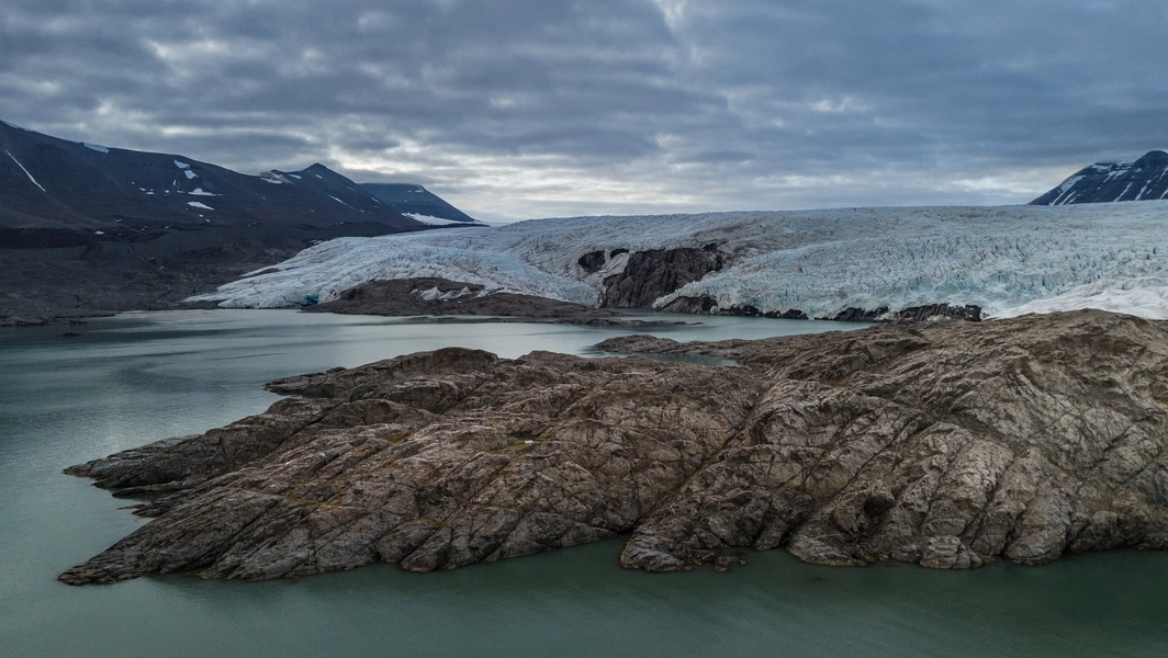 Your first trip to Svalbard made simple