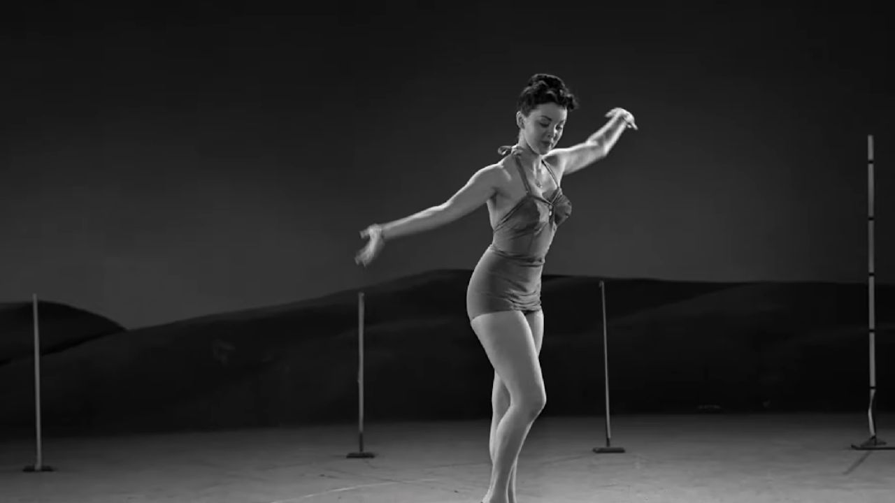 Disney legend and Tinker Bell’s inspiration, Margaret Kerry, passes ...
