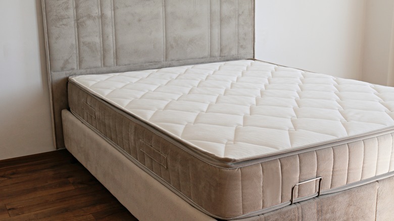 Here are the signs your mattress is too old