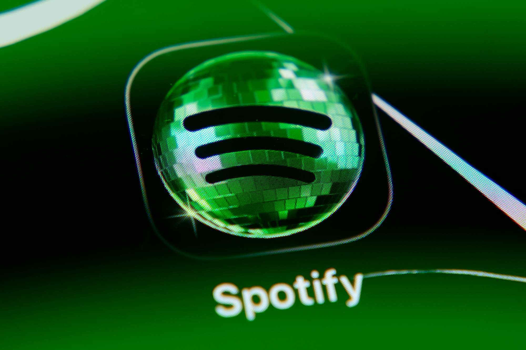 Spotify finally eliminates divisive new feature after user backlash ...