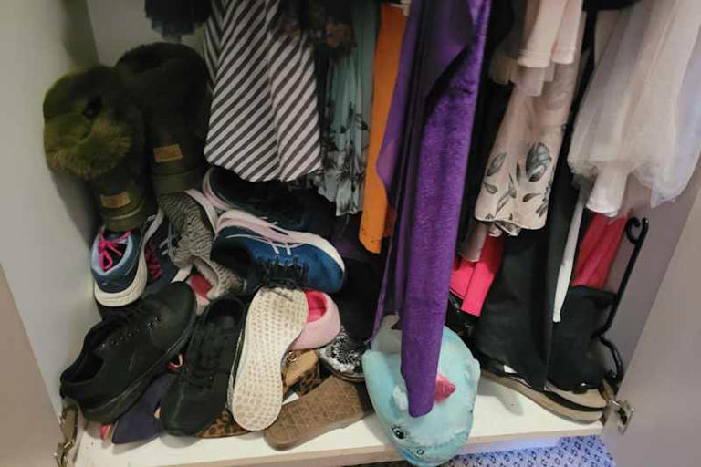 I used AI to declutter my closet and got rid of 23 items