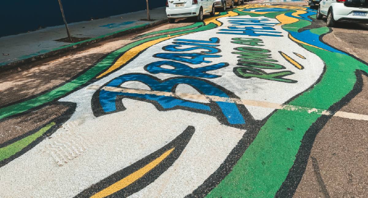 Prefeitura orienta pintura de ruas para a Copa