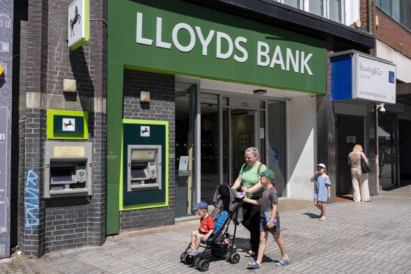 Lloyds giving £5,000 to customers in a first-ever deal