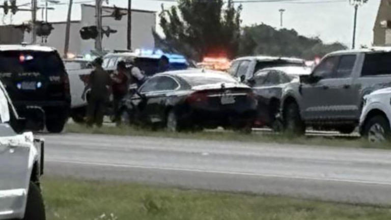 Schütze hatte sich in Gebäude verschanzt: Schiesserei in Texas ...
