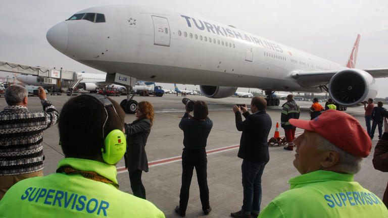 Passengers reveal 'frightening' moment plane crashed into antenna