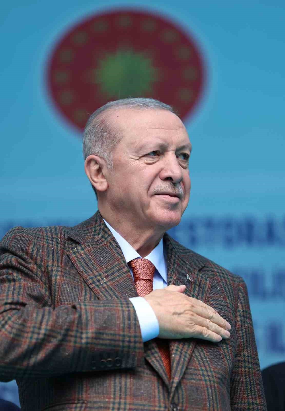 Cumhurbaşkanı Erdoğan, Edirne’de vatandaşlarla sohbet etti