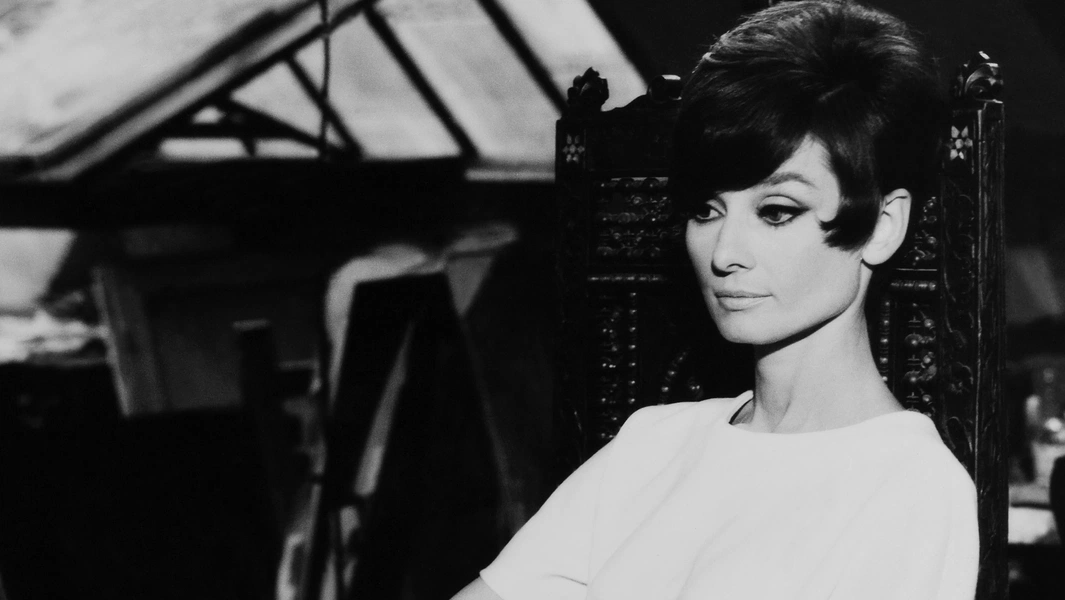20 vintage photos and the stories behind them