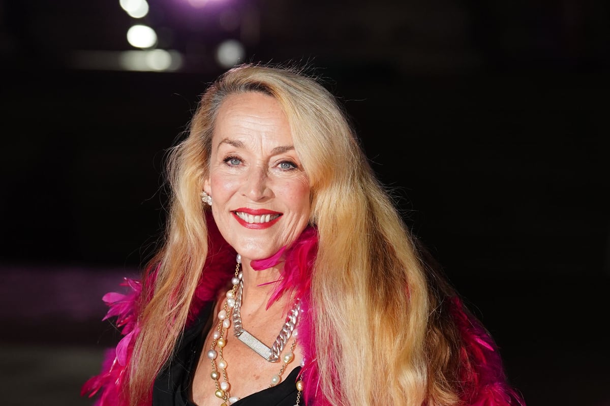 Jerry Hall says plastic surgery often makes women look 'scary'