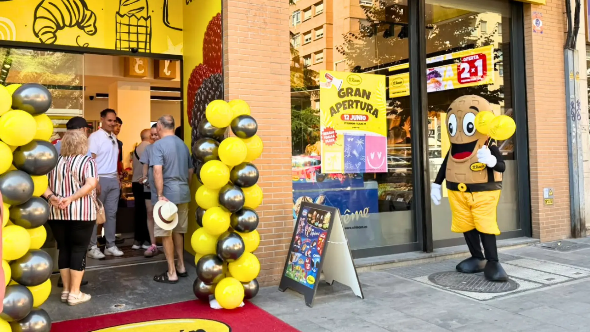 Frutos Secos El Rincón inaugura su segunda tienda en Huesca con gran ...