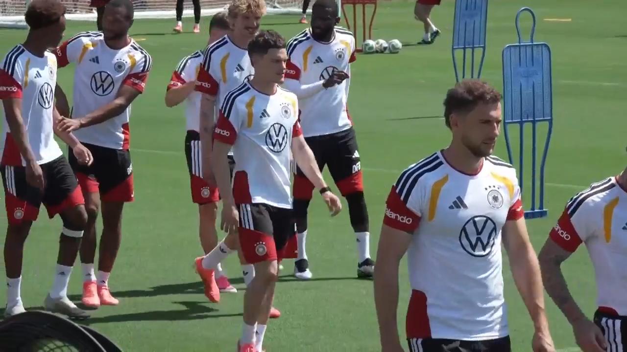 Germany prepare in gruelling heat for WC opener