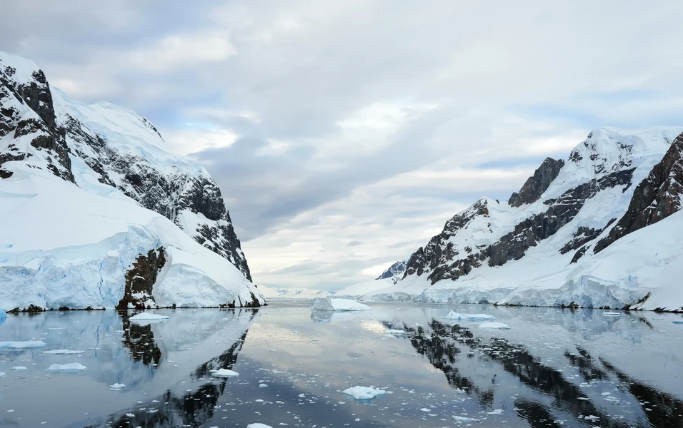 Antarctic Peninsula records unprecedented June warmth