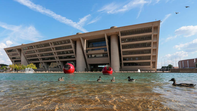Dallas City Council to revisit City Hall relocation plan at new special ...