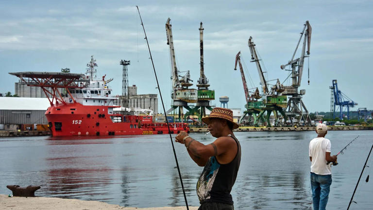 Colombian ship delivers humanitarian aid to Cuba amid ongoing crises