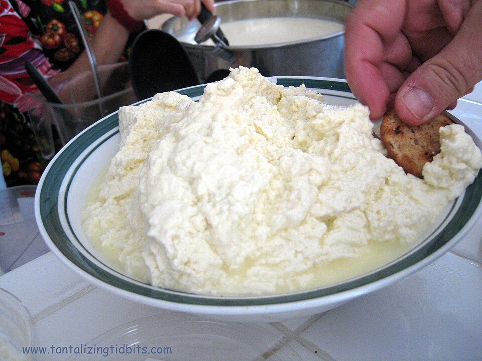 Clover Hill ricotta is recalled in six states after a listeria outbreak ...