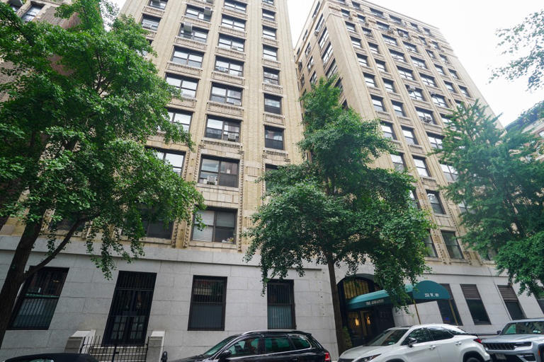 NYC condo sues former 'SNL' band member who tore through building in a ...