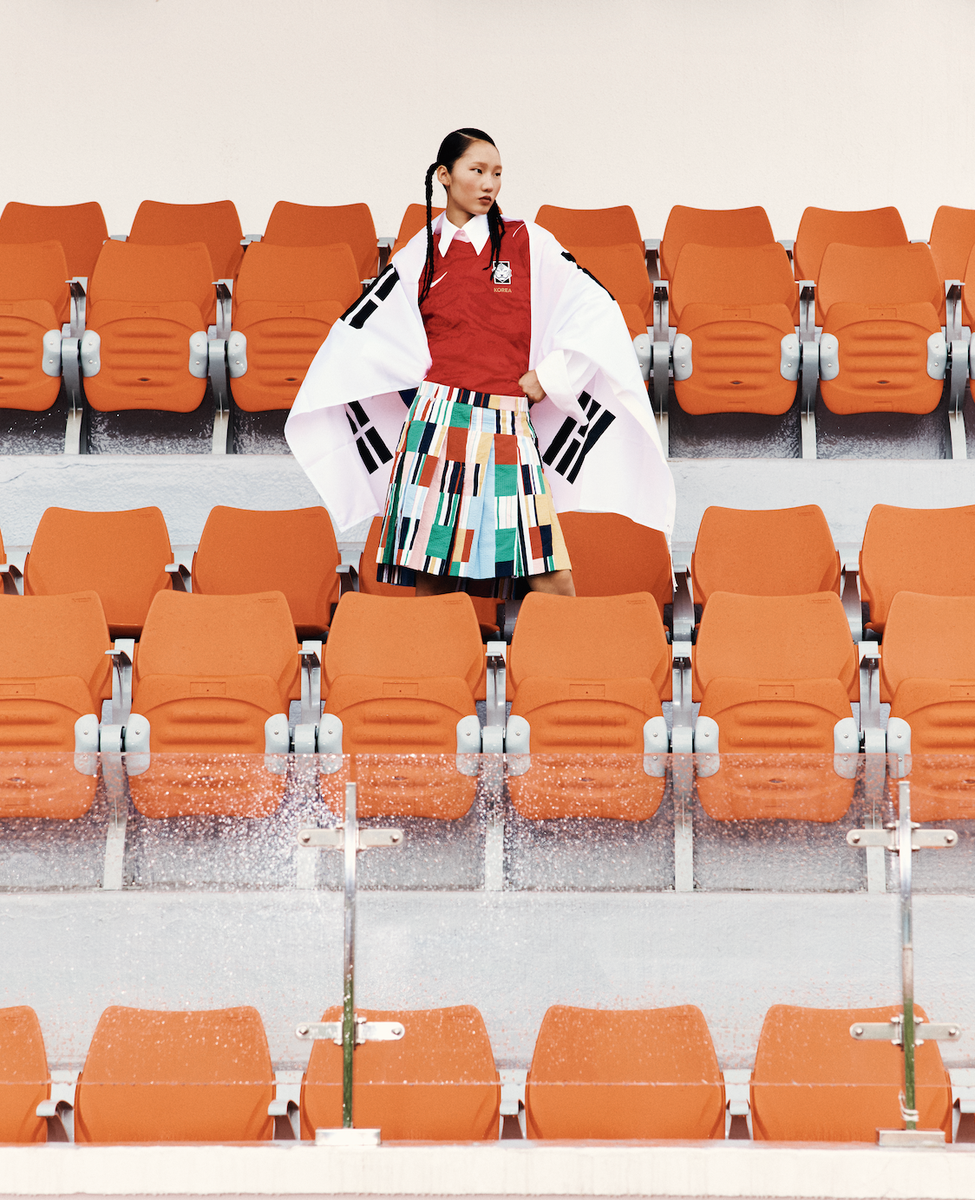 Fashion people are styling their World Cup looks with these 4 staples