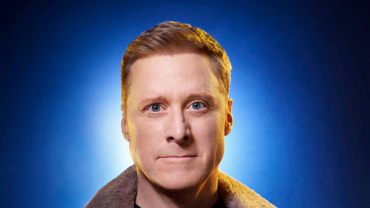 Welcome back, Harry! 'Resident Alien' season 4 premiere date and ...