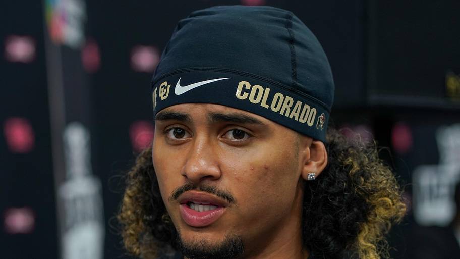Colorado quarterback Julian Lewis in unique position with the Buffaloes