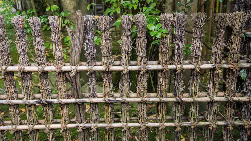 8 creative outdoor privacy screen ideas