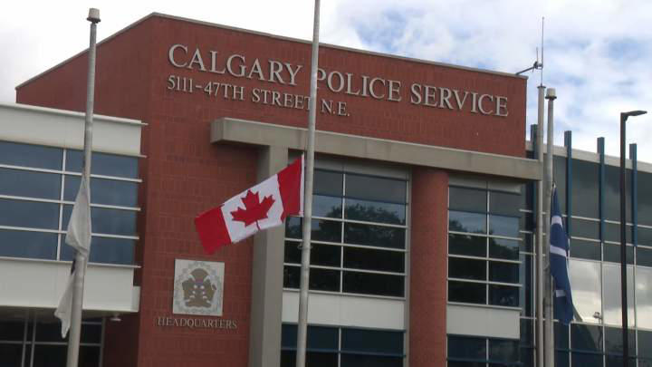 Calgary, Edmonton police forces pay tribute to slain Ontario officers