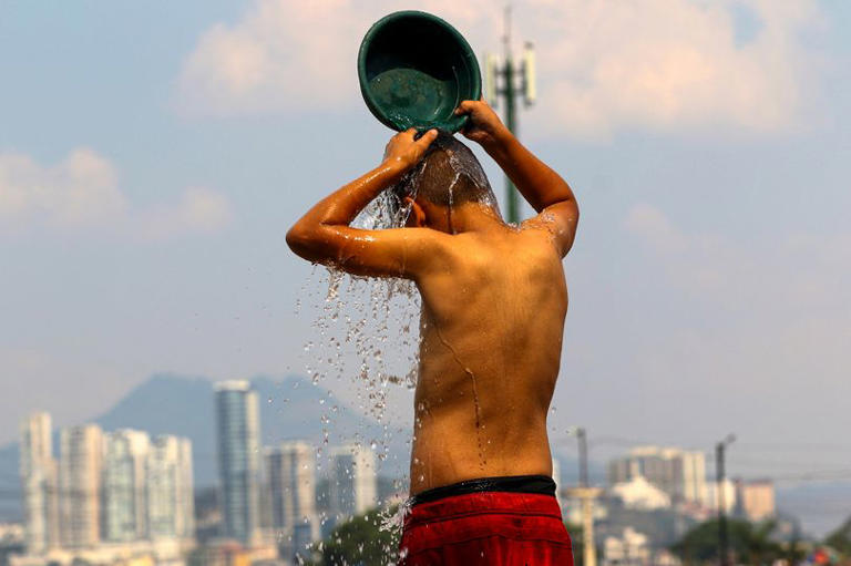 Worrying map shows major cities at risk of dangerous, extreme heat in ...