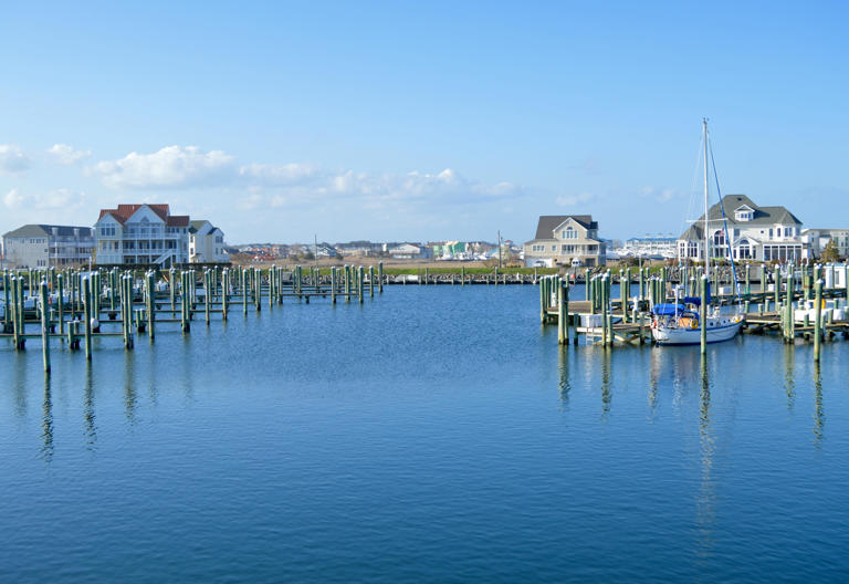 Coast Guard searching for boater missing off coast of Ocean City