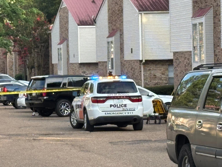 JPD investigating double homicide, aggravated assault on Beasley Road