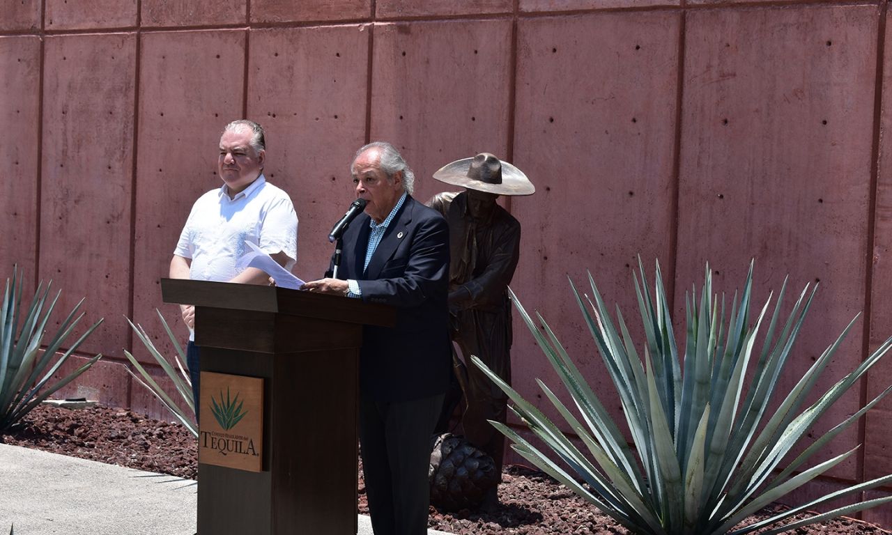 Reciben 23 empresas tequileras la certificación Hecho en México en ...