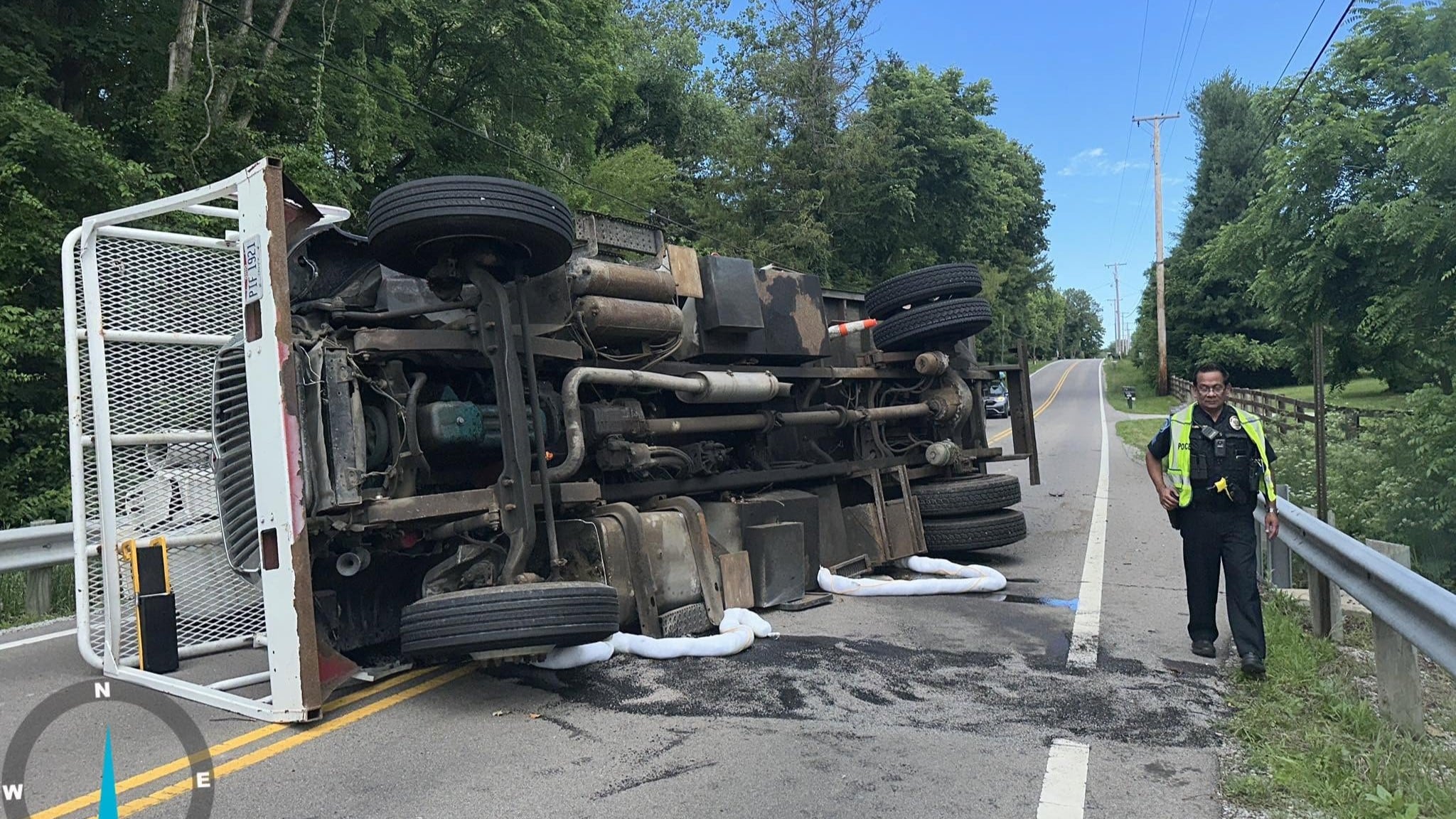 Bucket truck overturns on Greene County road