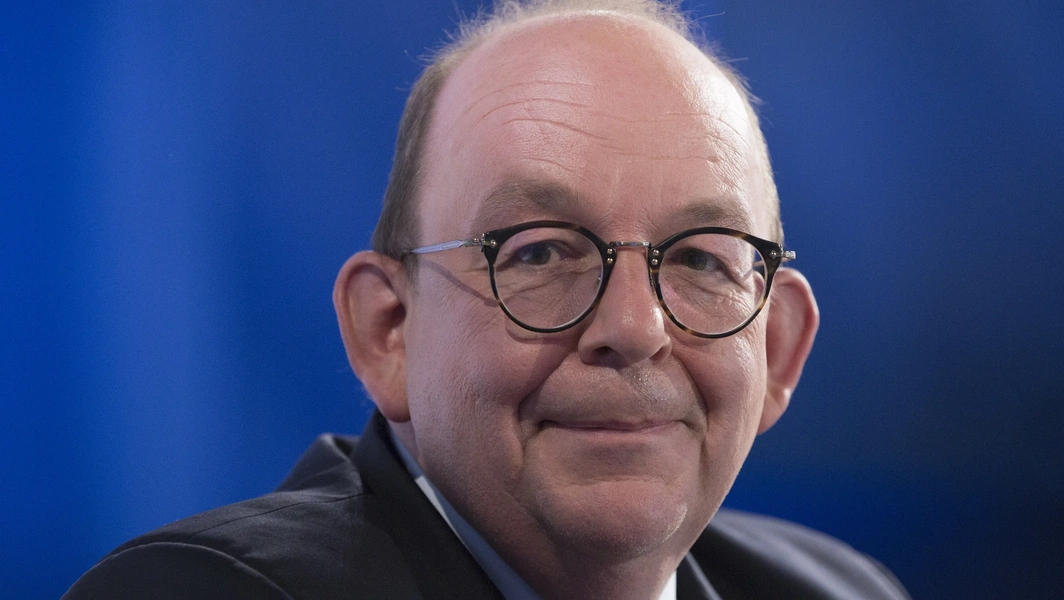Denis Scheck attackiert Bestsellerlisten und Aufräumtrend