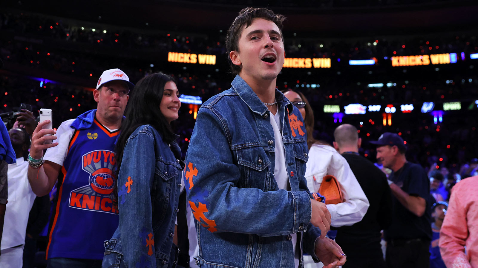 Knicks superfan Timothée Chalamet goes full Hulk in celebration with ...