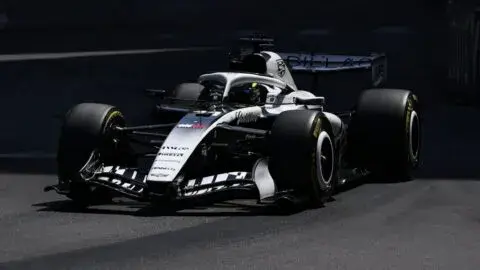 Checo Pérez recibe multa en Barcelona tras exceder el límite de ...