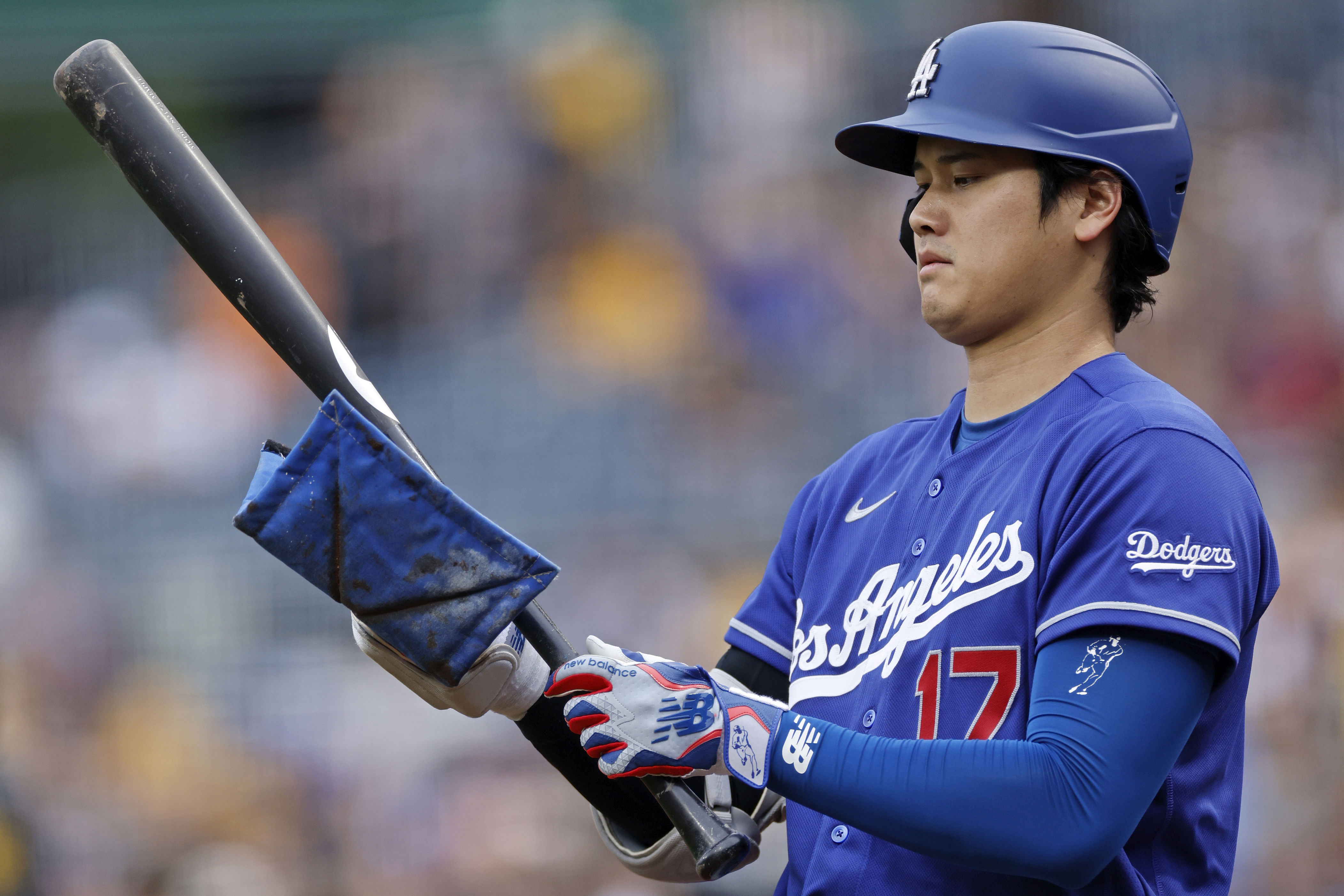Shohei Ohtani out of Dodgers' lineup for Friday's game vs. White Sox ...