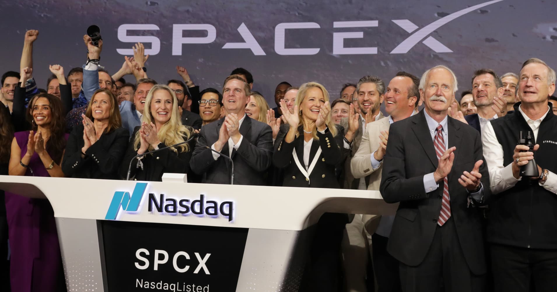 New SpaceX millionaires are reinventing the business of managing large ...