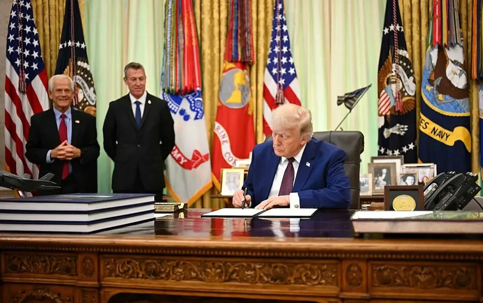 Appeals court lets Trump’s 10% tariffs stay during appeal