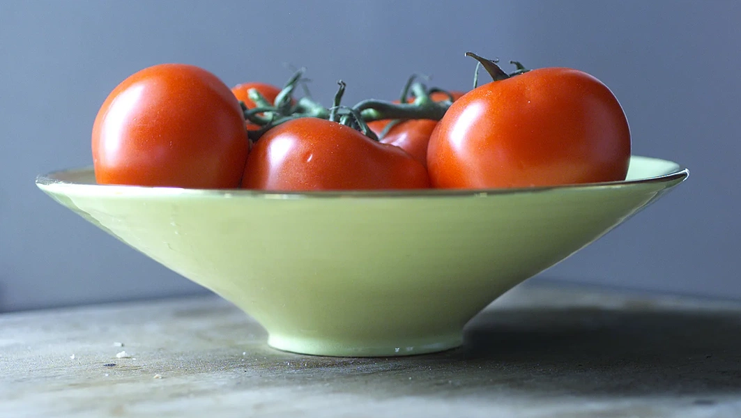 15 foods that stay fresher outside the fridge