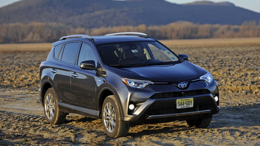 12 compact SUVs with strong performance and value