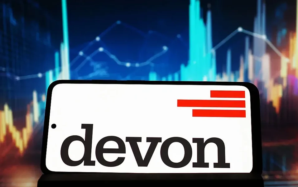 Evercore backs Amphenol and Devon with bullish outlooks