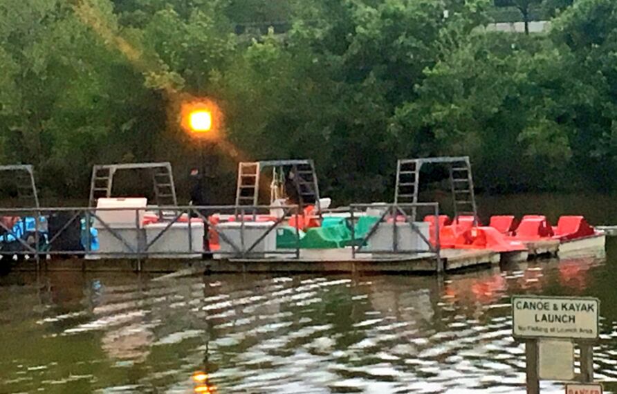 Sewage leak shuts down water recreation at Winton Lake