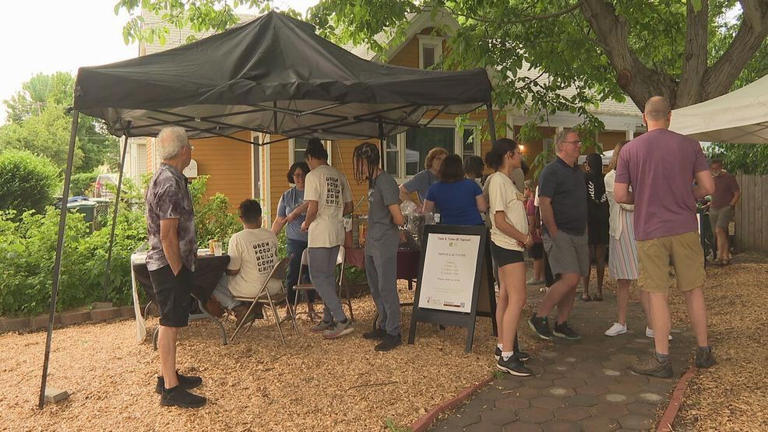 'Tools and tunes and taproot' event connects gardeners with gardening ...