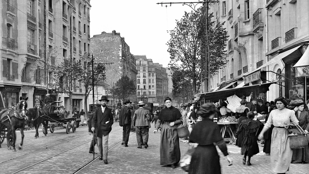 14 historic photographs of world capitals