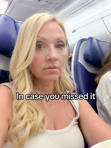 Good Luck Charlie star Leigh-Allyn Baker sticks bare feet in cups of ...