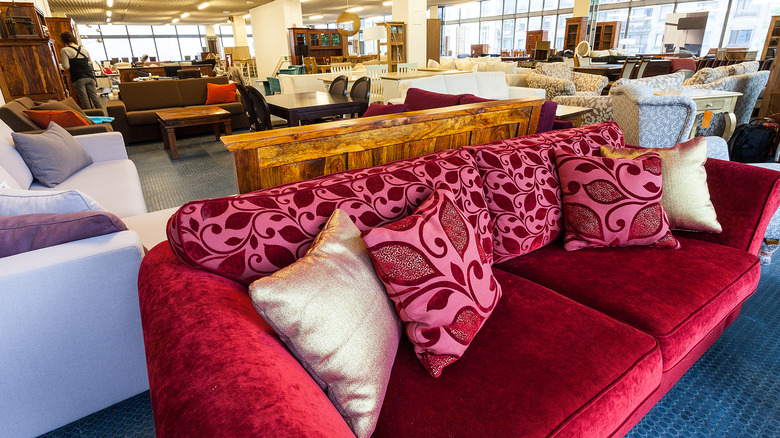 5 home items you should think twice before buying at a thrift store