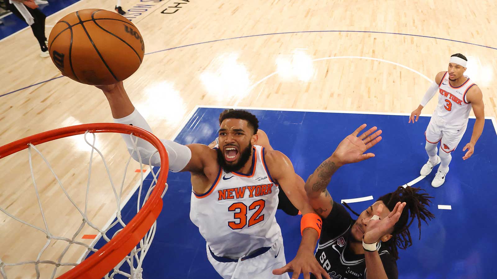 Karl-Anthony Towns toasts 'amazing' Knicks fans for traveling to San ...